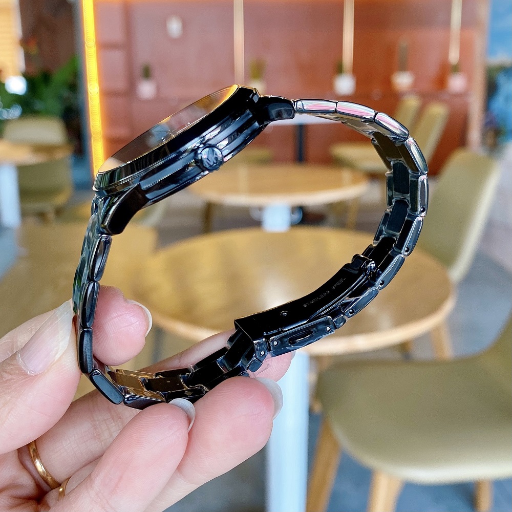 Đồng Hồ Michael Kors Nữ MK6683 Runway Black Tone Đen 38mm